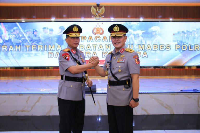 Irjen Endi Sutendi Resmi Nahkodai Polda Sulawesi Tengah - Media Sulawesi